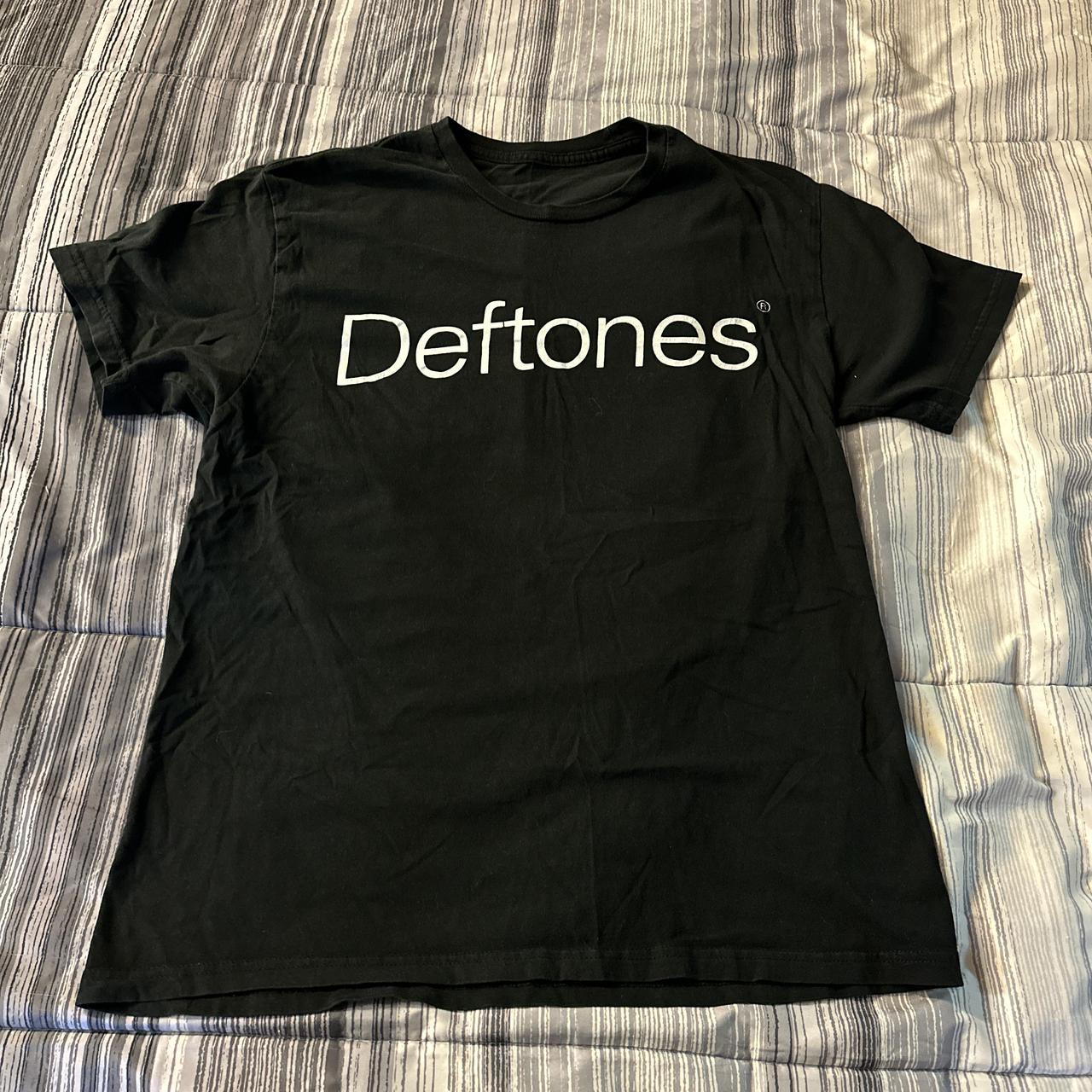 Deftones Hot Topic T Size S worn a bit still GOOD... - Depop