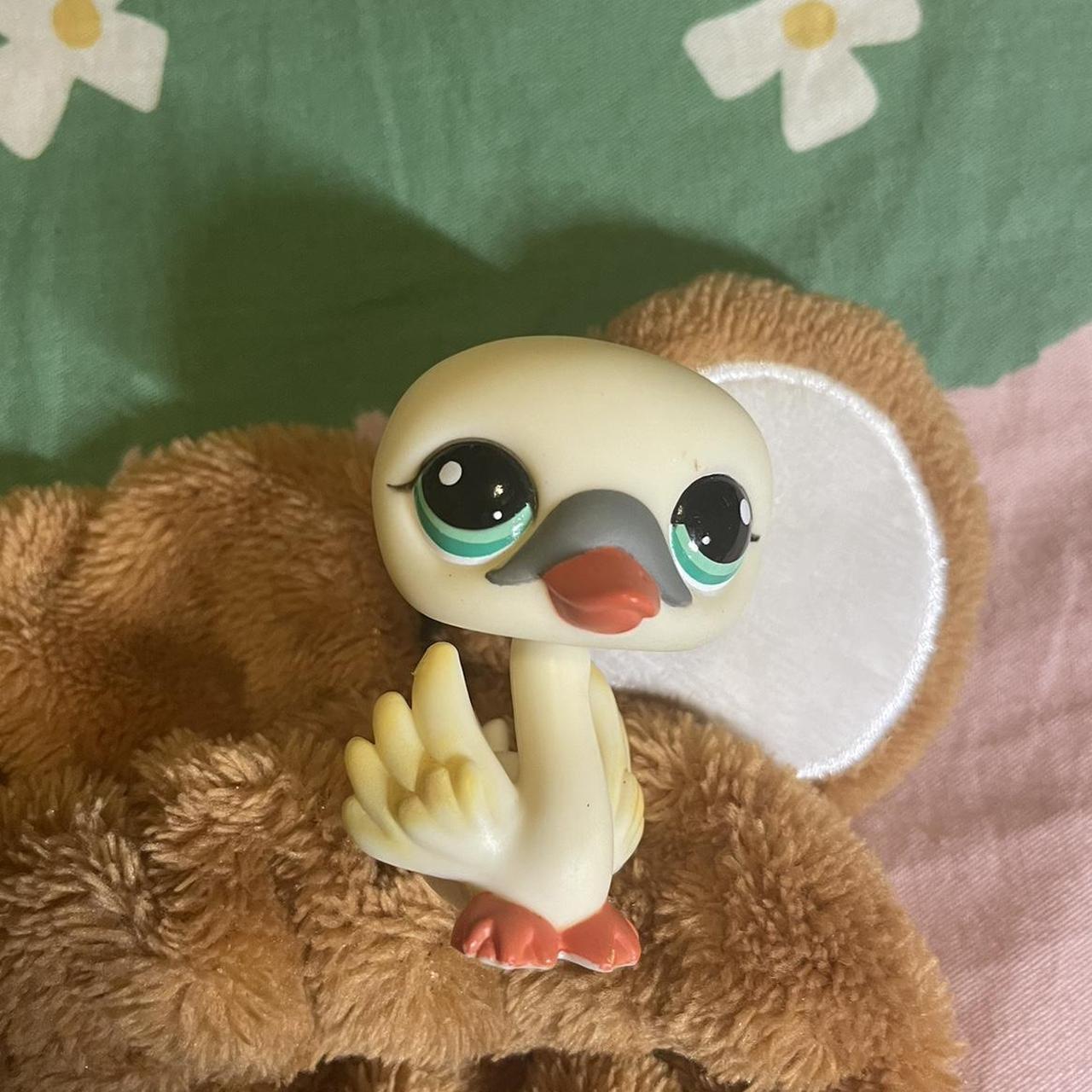 Littlest Pet Shop- LPS Swan —- Swan authentic... - Depop