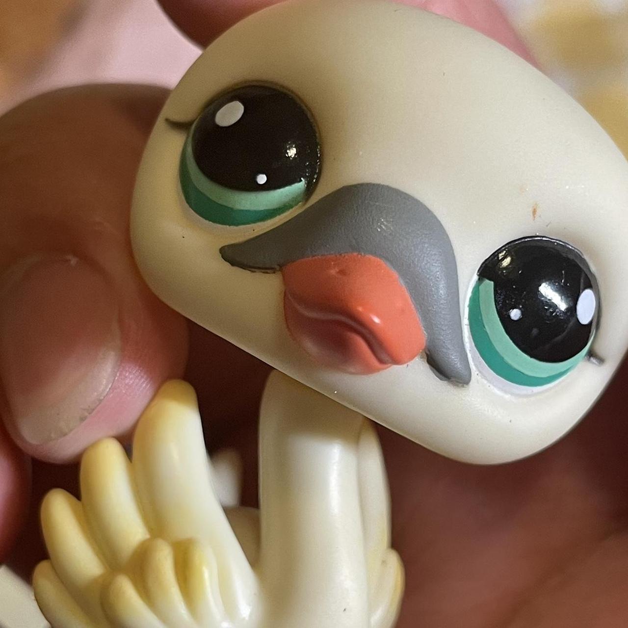 Littlest Pet Shop- LPS Swan —- Swan authentic... - Depop
