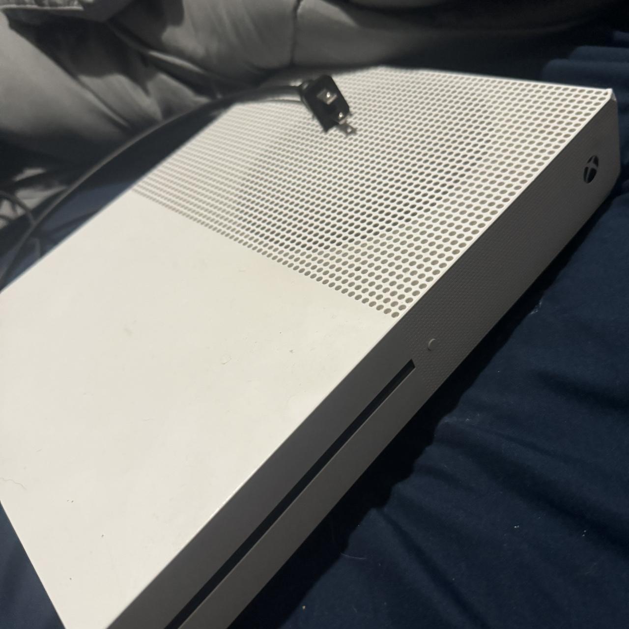 Xbox 1s - Depop