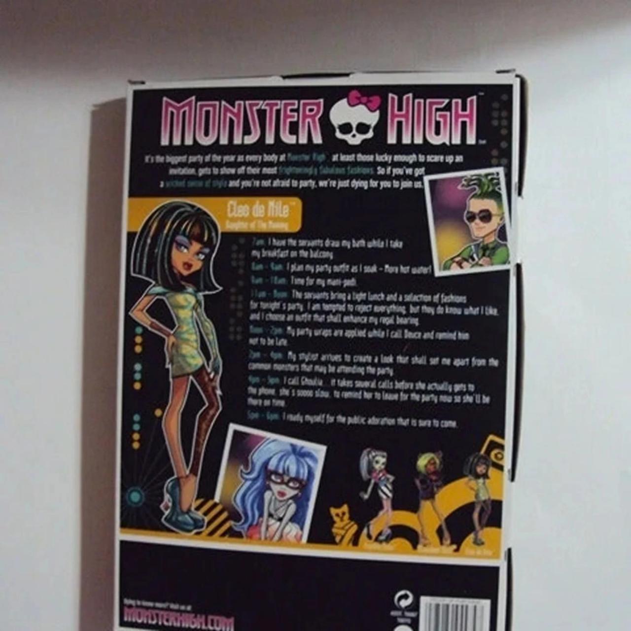 Monster High Dawn of the Dance set of 2 Monster High... - Depop