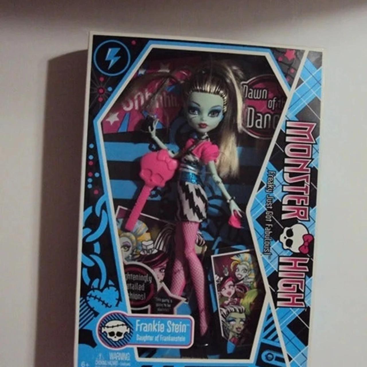 Monster High Dawn of the Dance set of 2 Monster High... - Depop