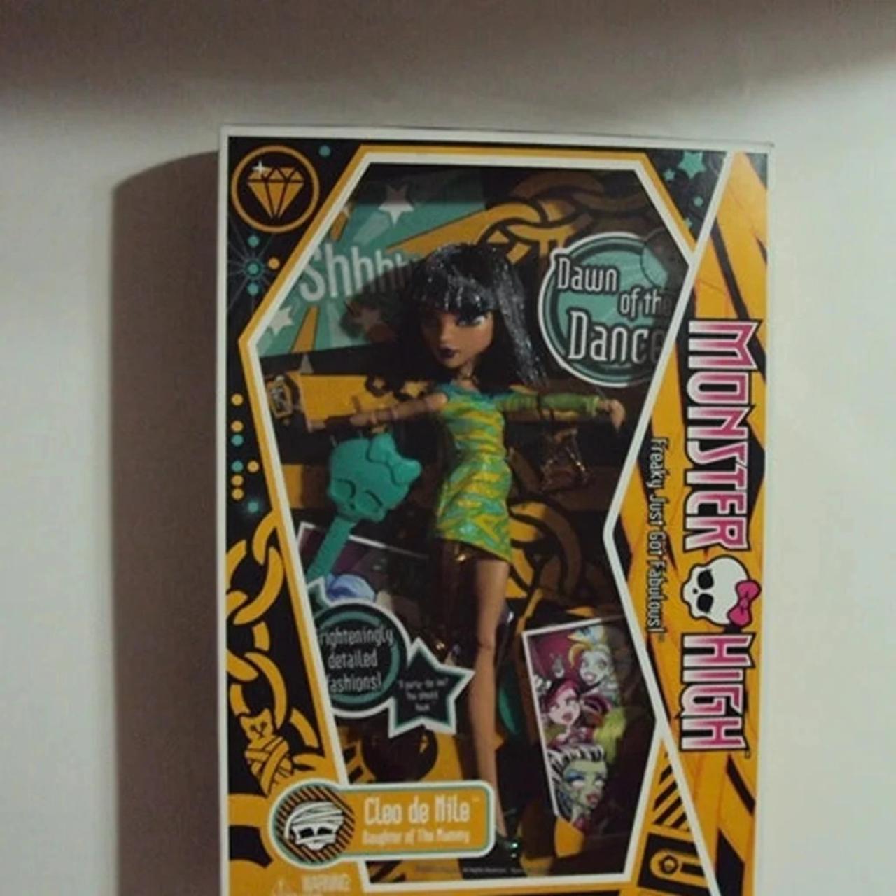 Monster High Dawn of the Dance set of 2 Monster High... - Depop