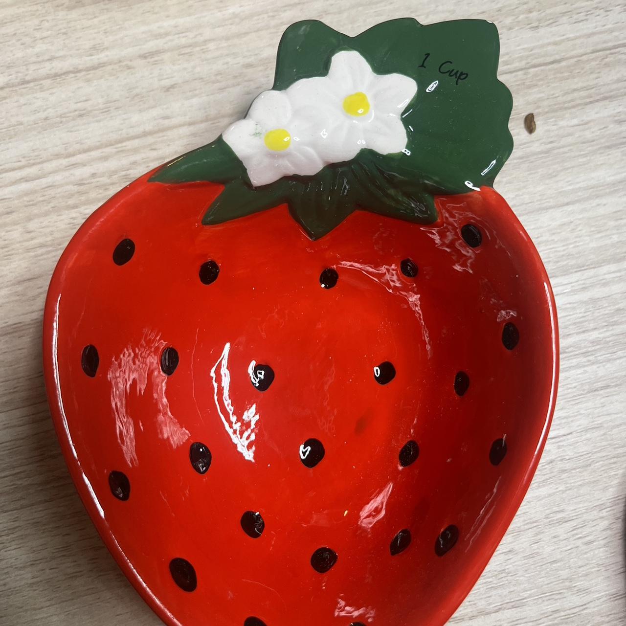 Strawberry measuring cups #strawberry #cute # kitchen - Depop