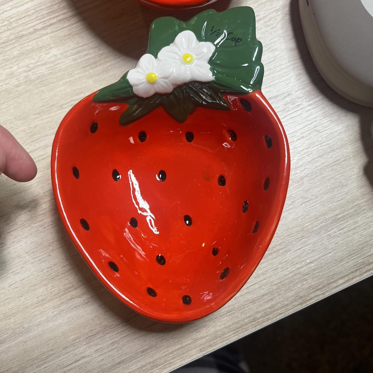 Strawberry measuring cups #strawberry #cute # kitchen - Depop