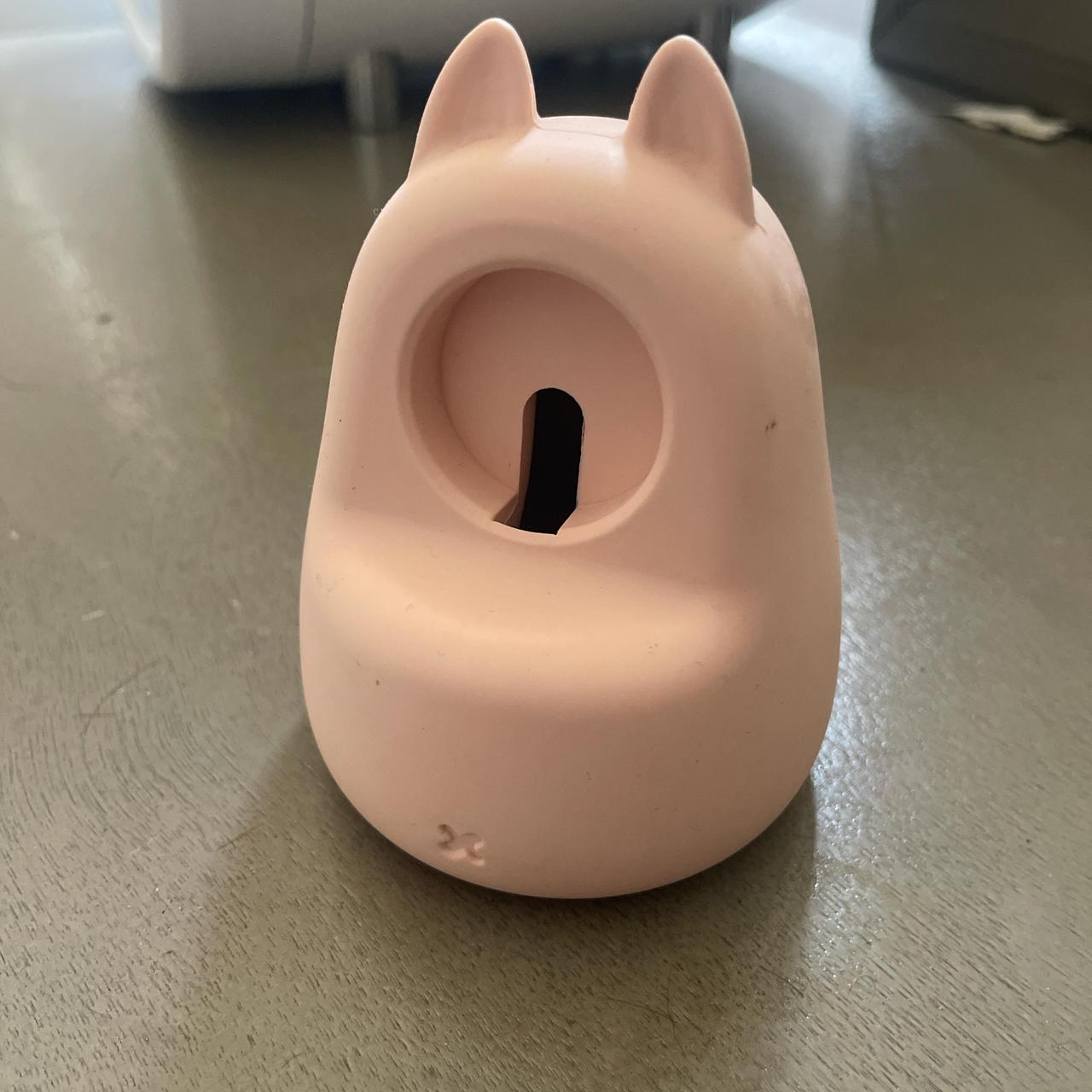 Apple Watch cat figure holder - Depop