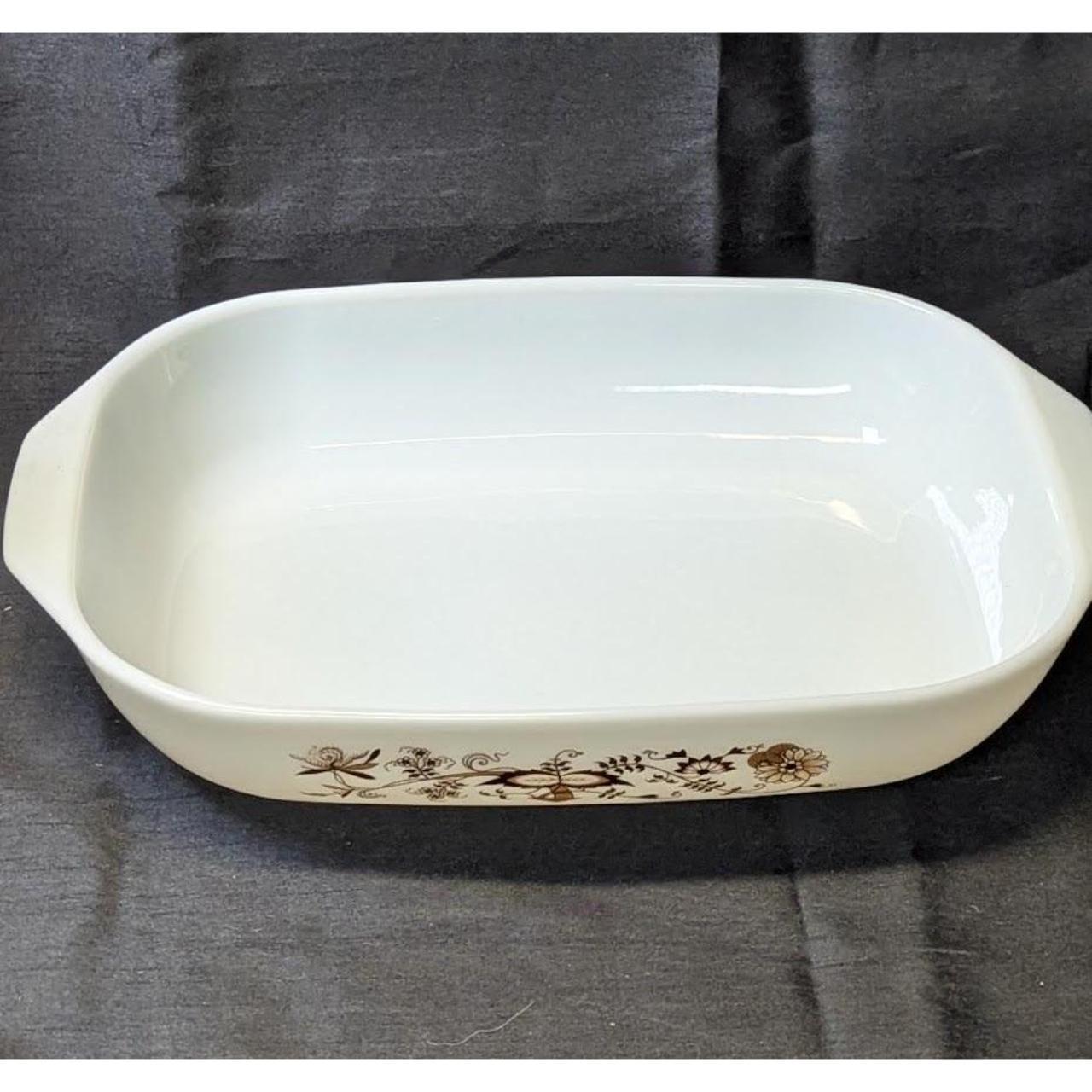 Pyrex Casserole Dish, vintage Pyrex England... | Depop