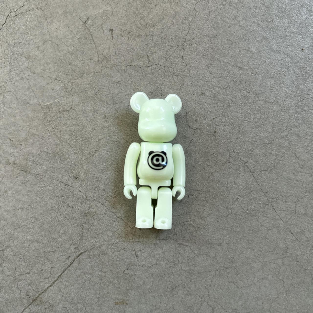 Glow in the dark bearbrick 100% no box #glowinthedark - Depop