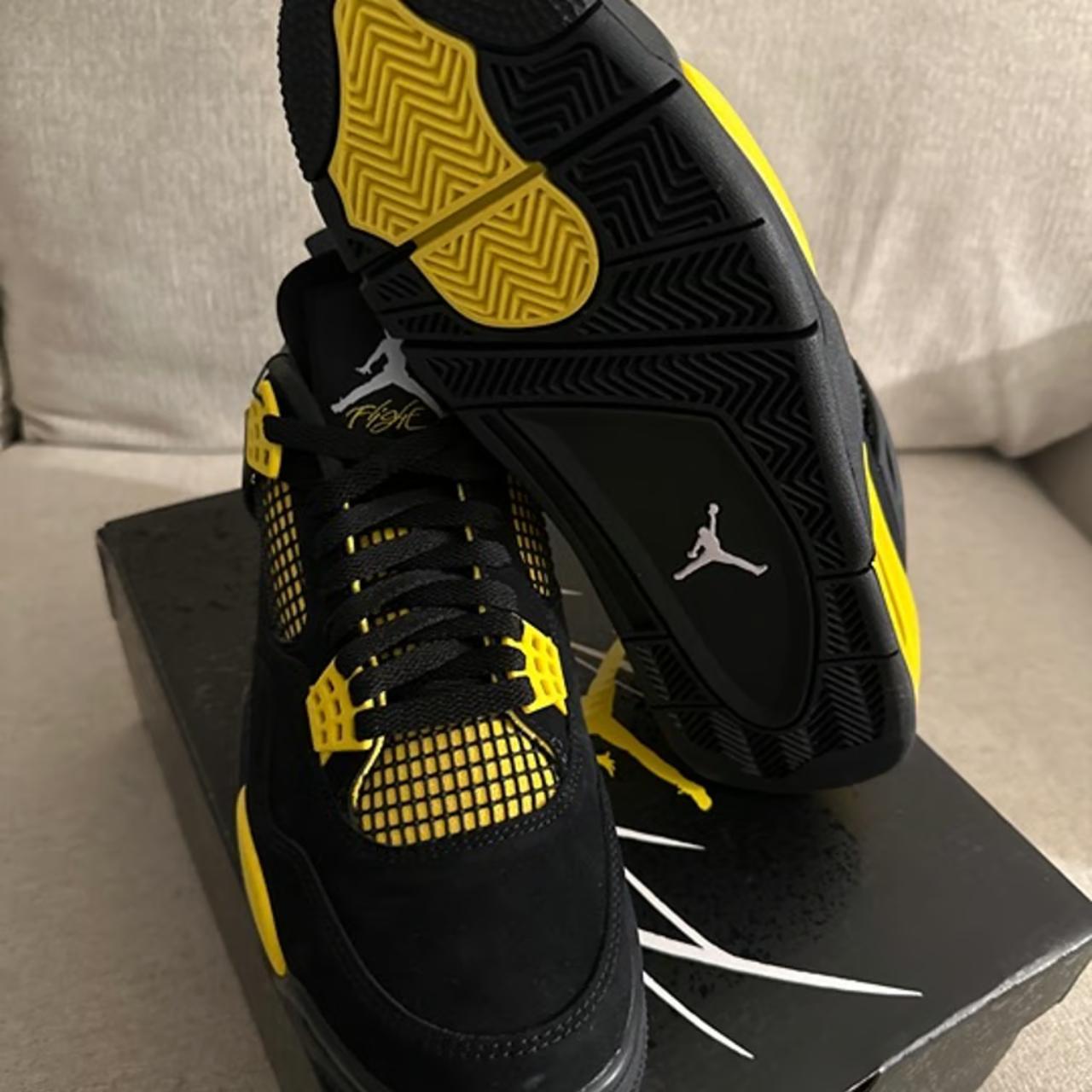 Jordan 4 yellow thunder send offers - Depop