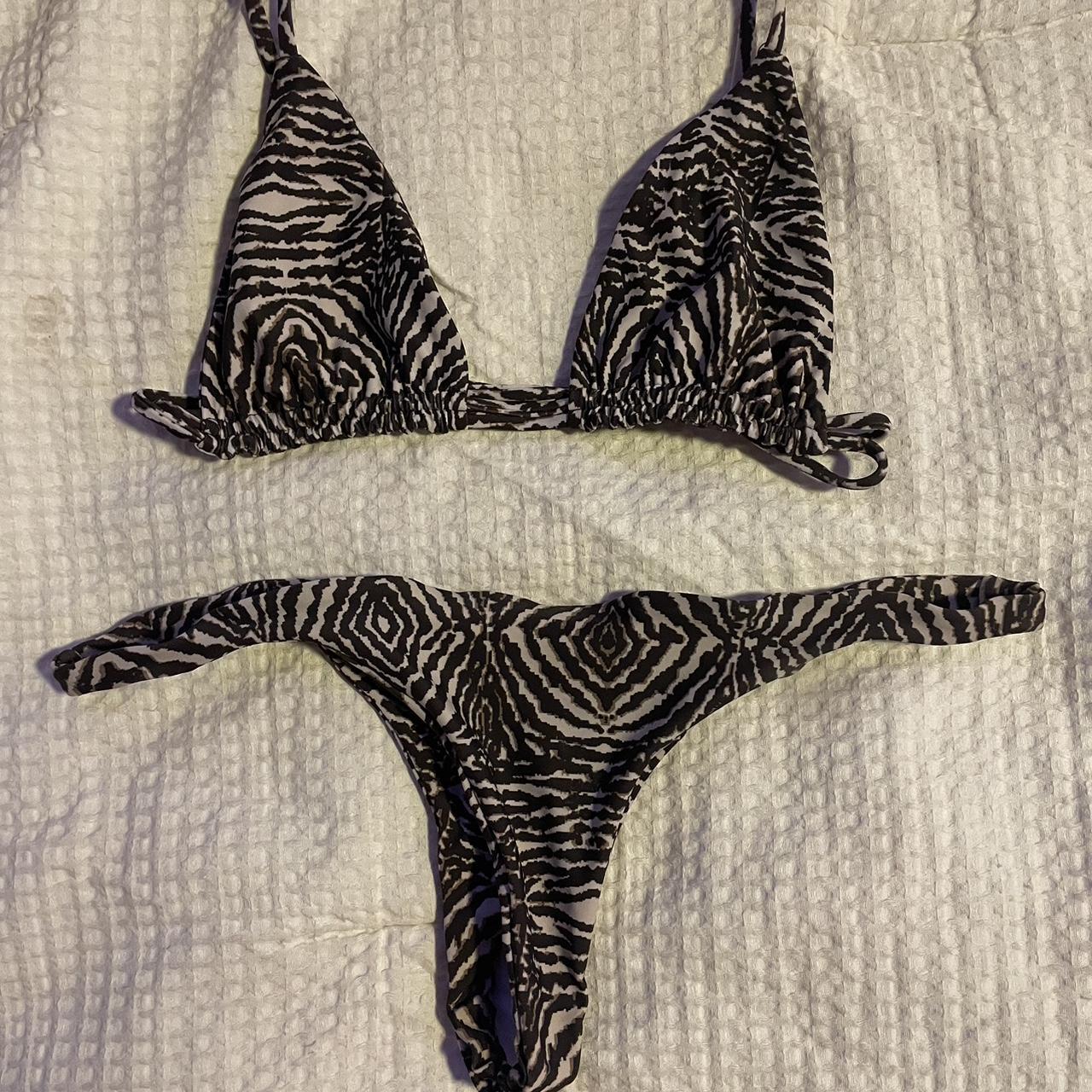 Benoa safari set NOT SELLING SEPARATELY petite top... | Depop