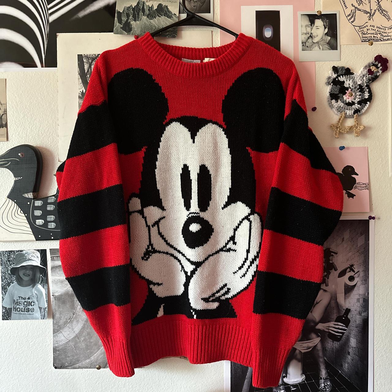 Vintage Mickey sweater •from the 90s •womens s/m - Depop