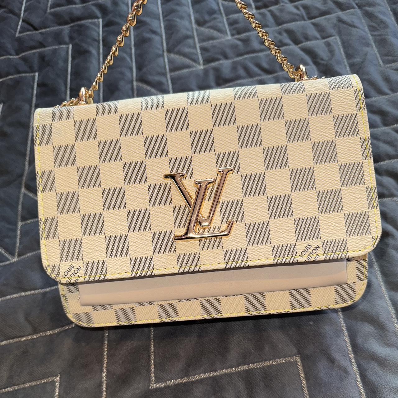 Stunning brand new cream bag. Very elegant and cute... - Depop