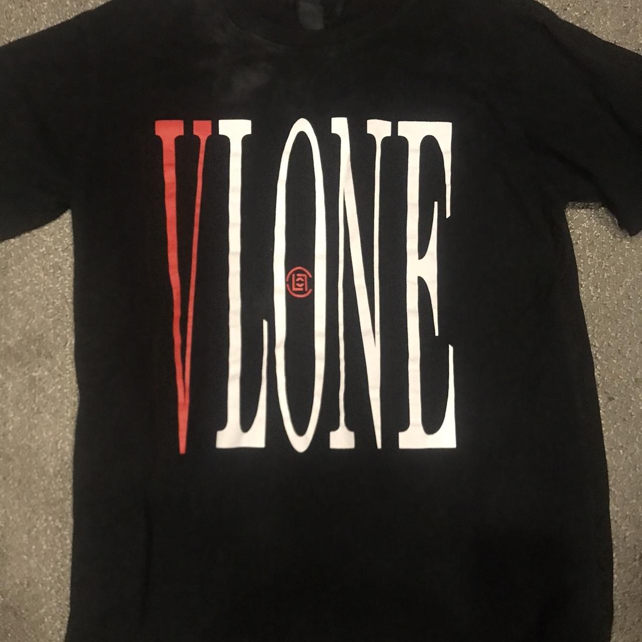 Vlone Dragon Design Medium - Depop