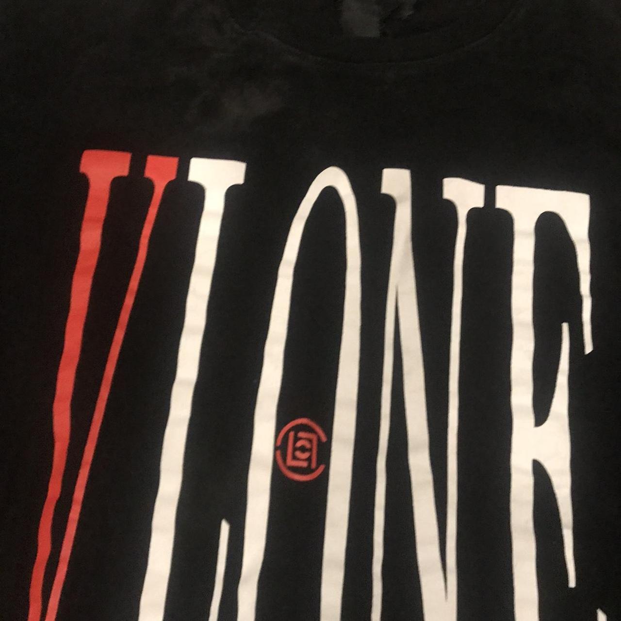 Vlone Dragon Design Medium - Depop