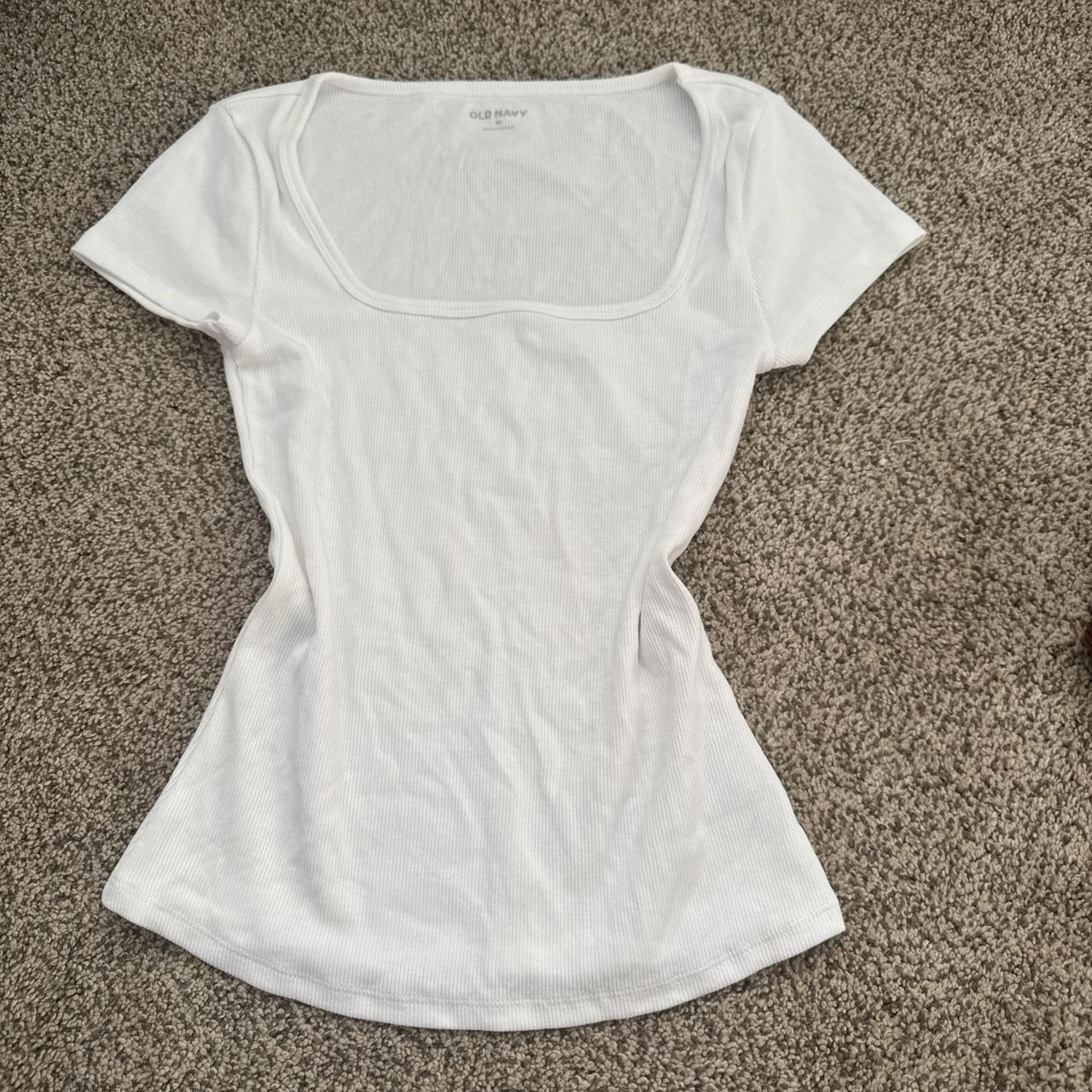 Old Navy basic scoop neck tee | Depop