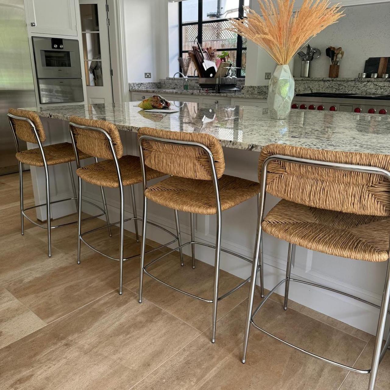 4 designer Flexform kitchen island chairs... - Depop