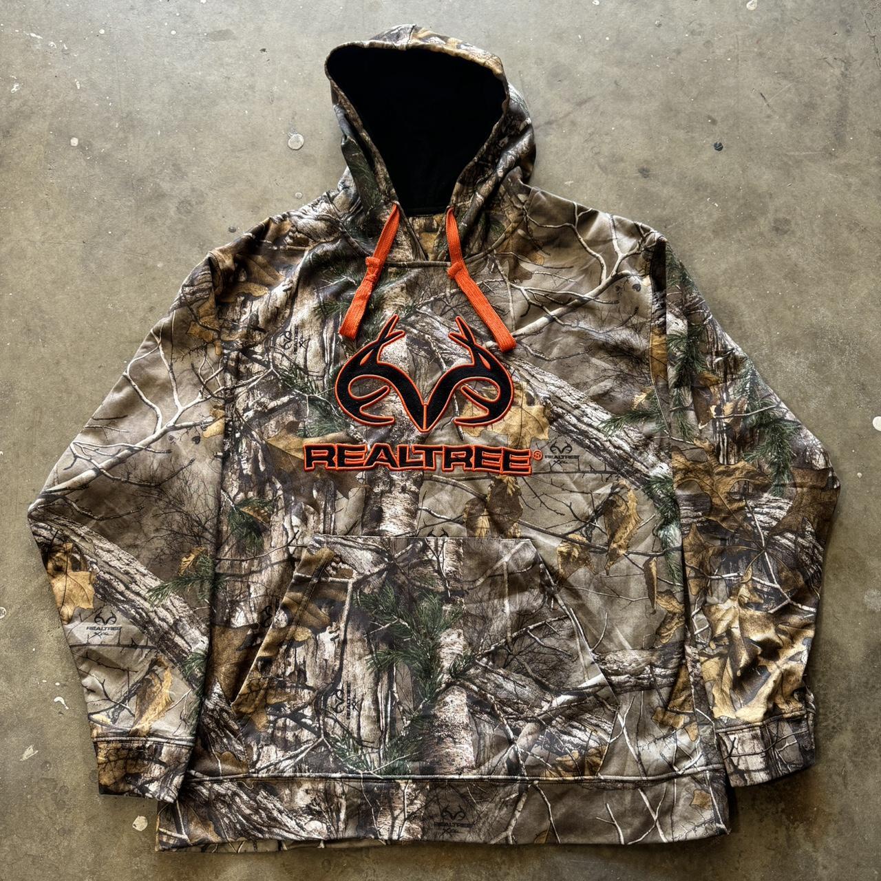 Realtree Camo Hoodie - Depop