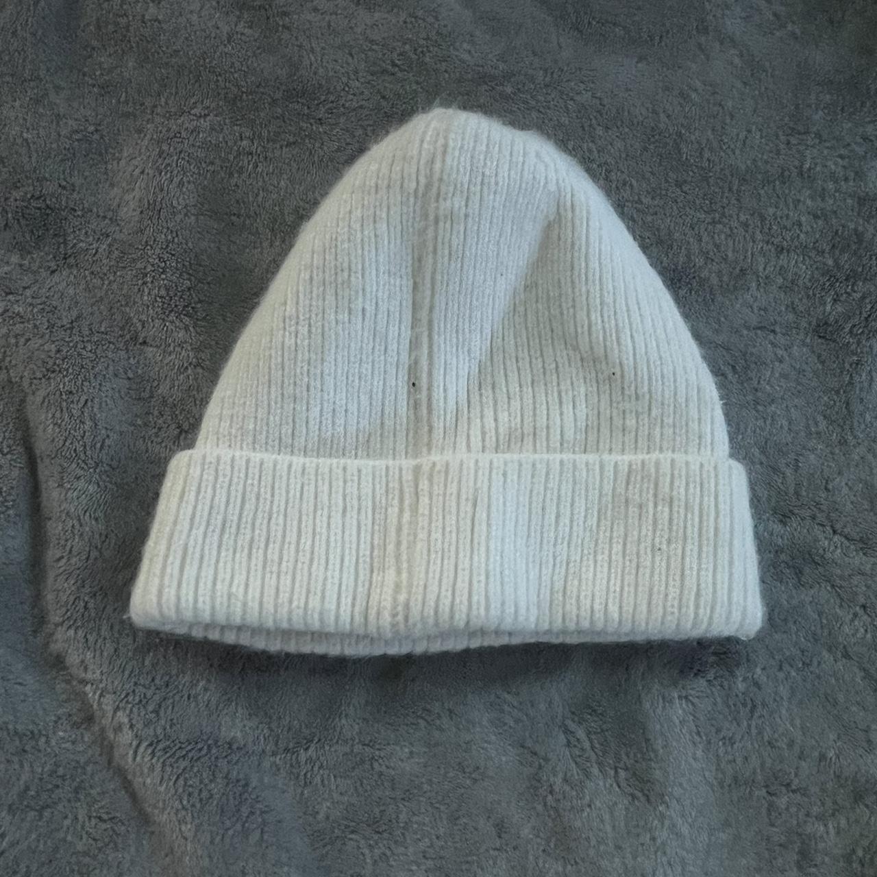 Chanel sewed/ knitted hat #chanel #knitted #y2k #hat - Depop