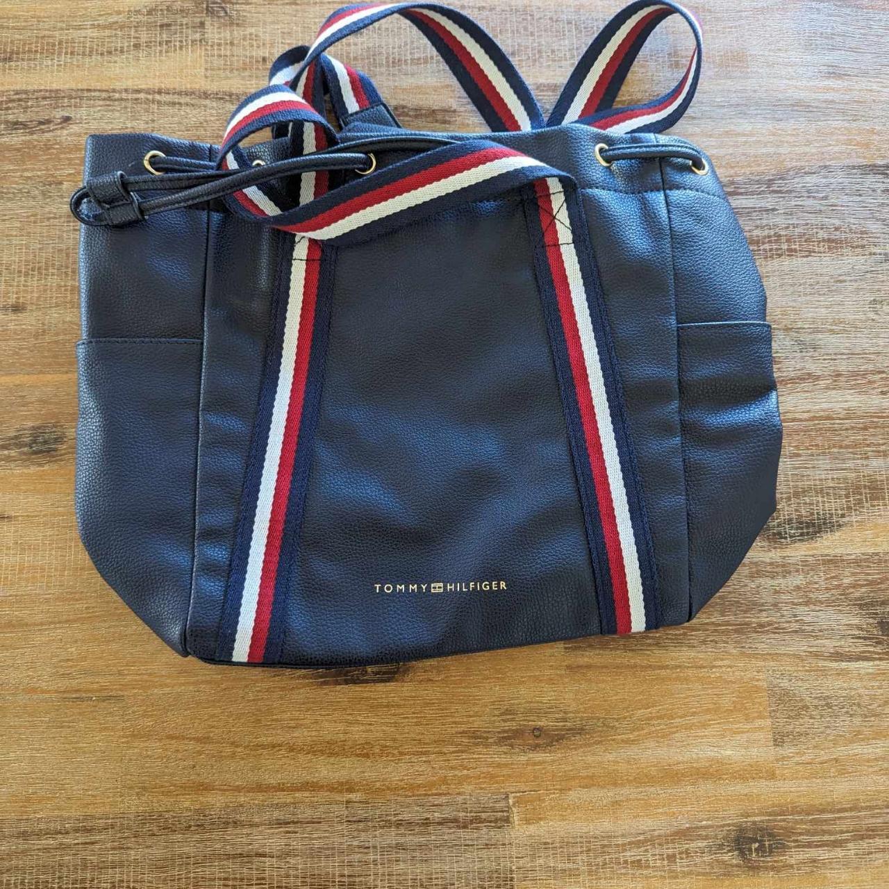 Tommy Hilfiger bag - Depop