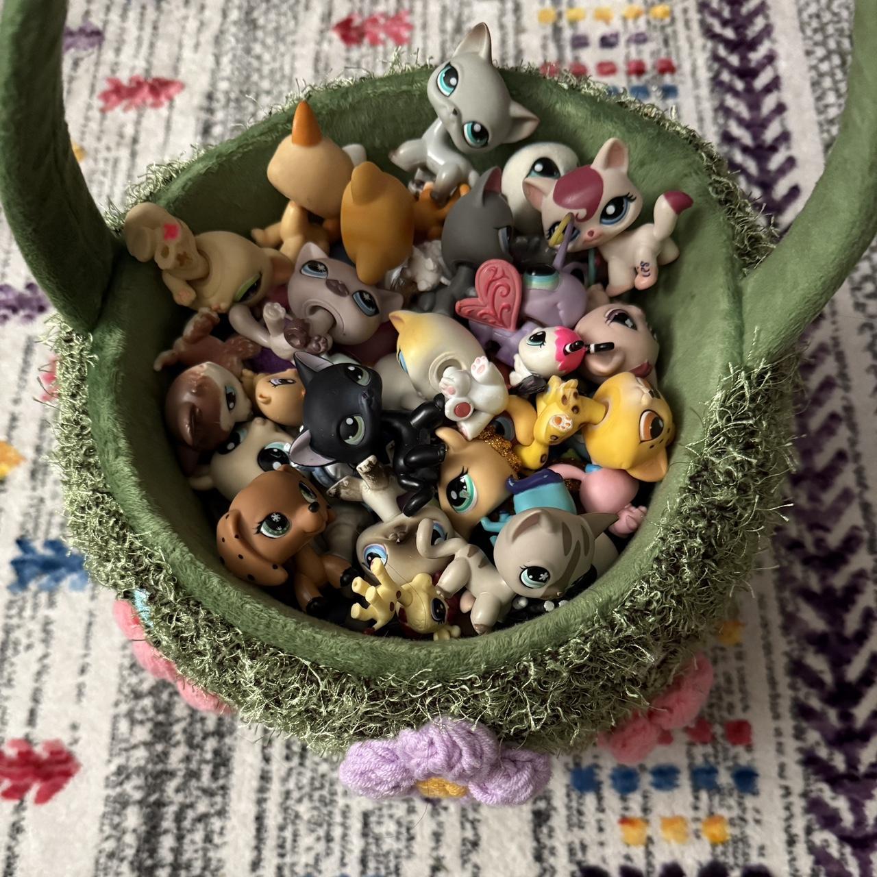 Lot of 5 random lps There is 2 custom collies, msg... | Depop