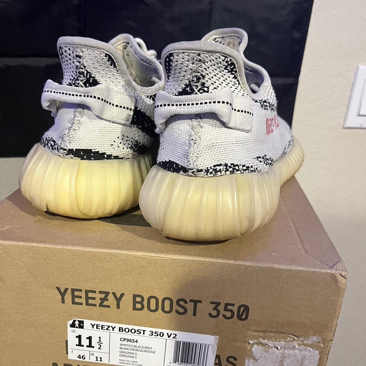 Yeezys pretty beat - Depop