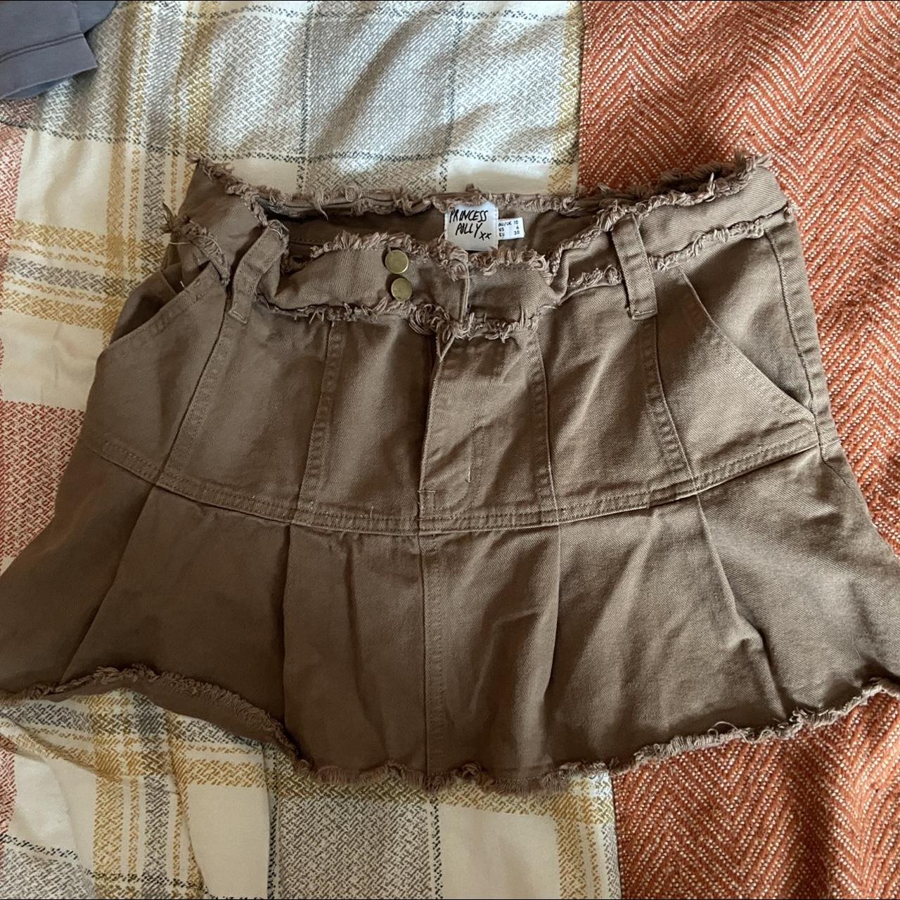 Princess Polly low waisted denim pleated skirt. Size... - Depop