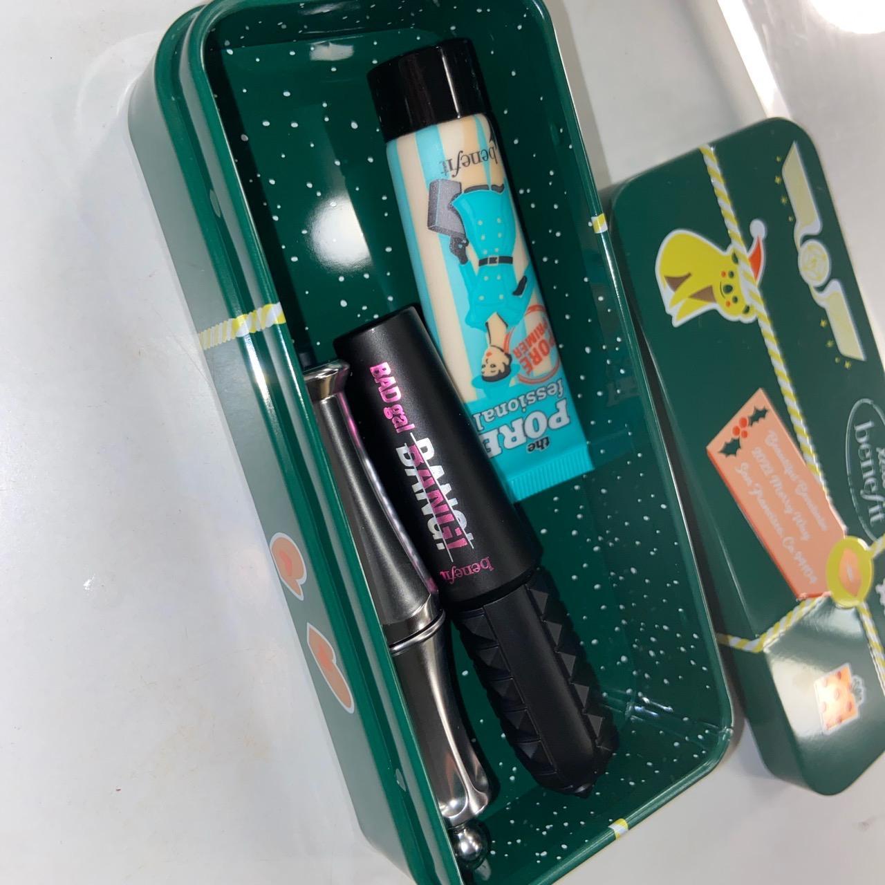 benefit makeup kit never used selling as i enough... - Depop