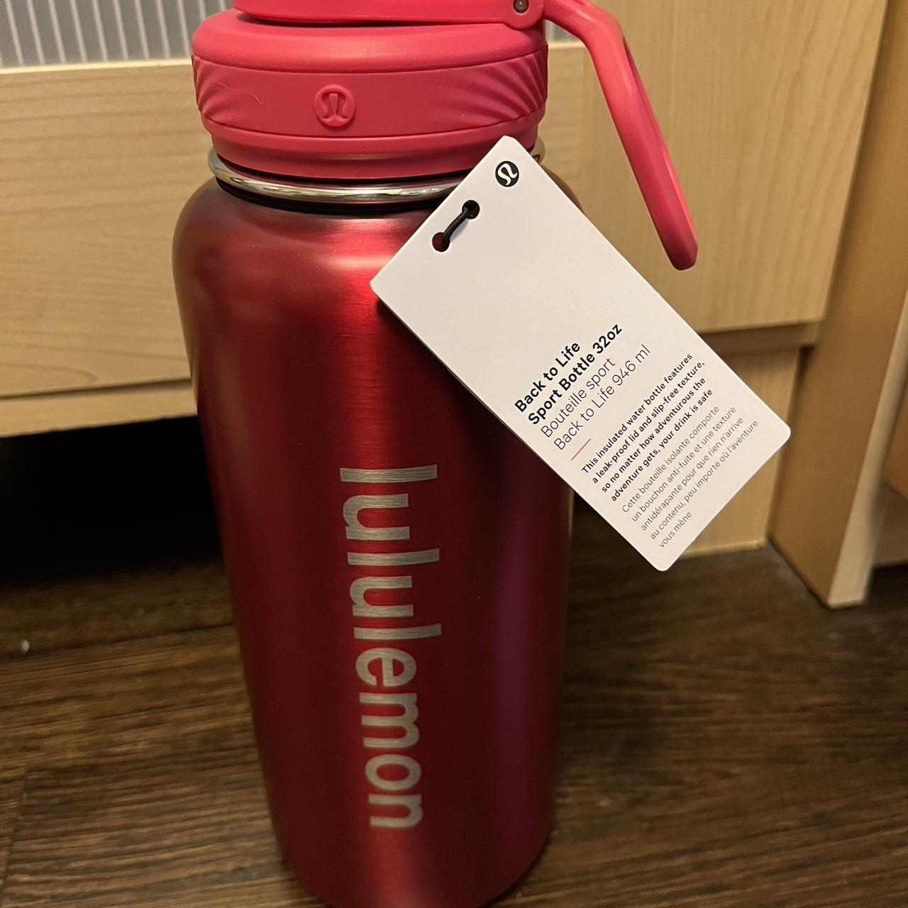 32 oz lululemon back to life red sports water... - Depop