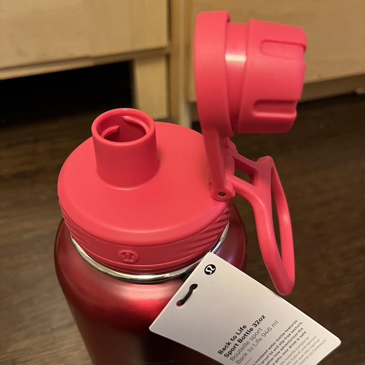 32 oz lululemon back to life red sports water... - Depop