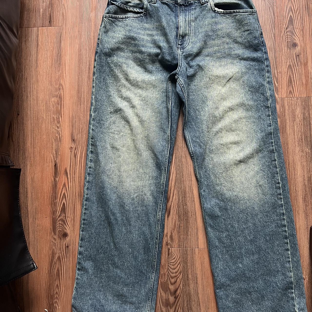 Vicinity jeans (rip on belt buckle strap) - Depop