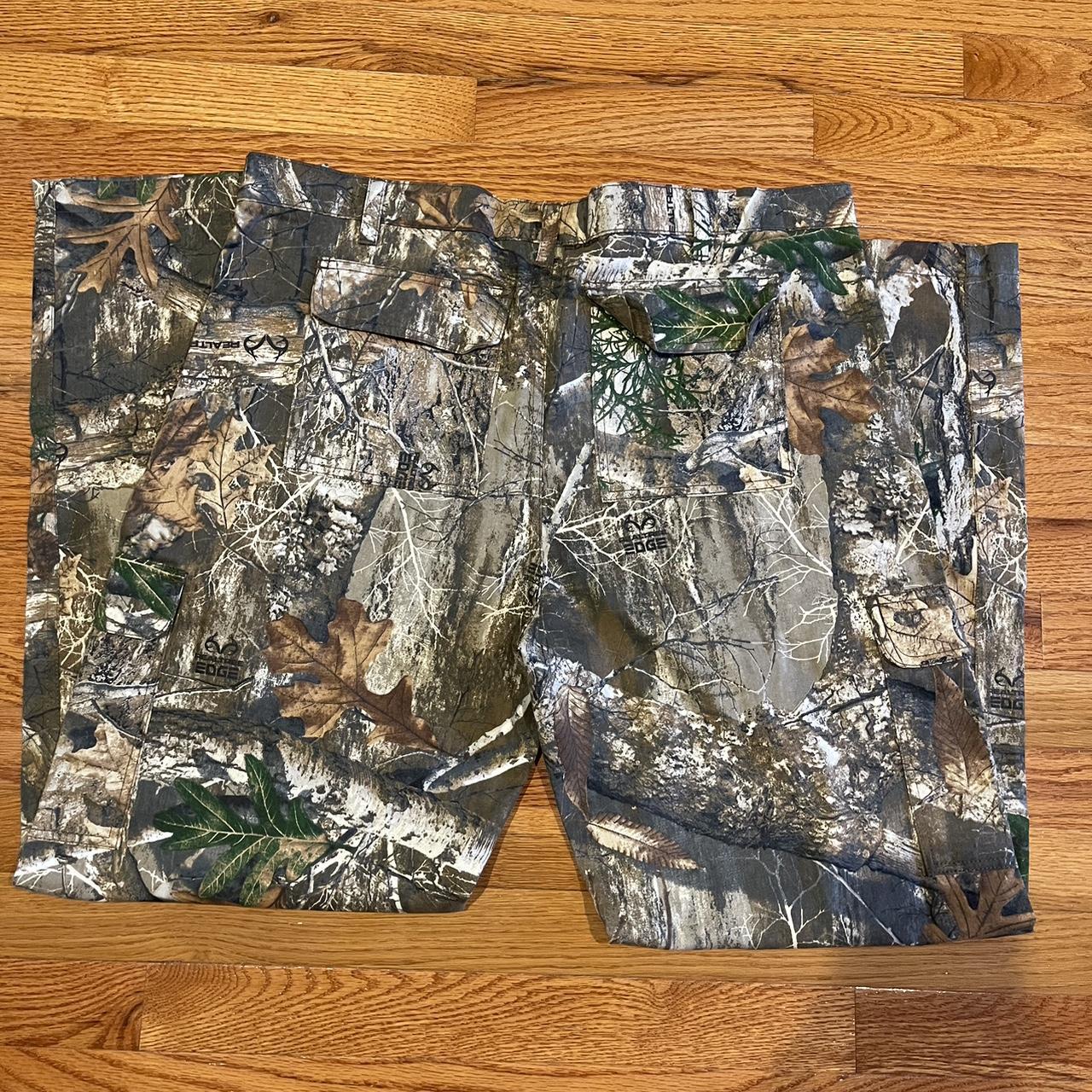 Realtree cargo camouflage pants Large - Depop