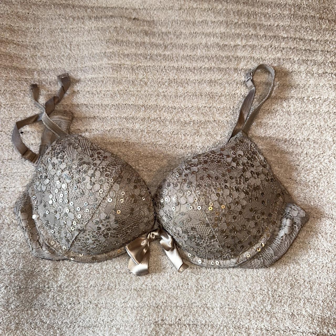 Aerie Push Up Bra 34B with removable straps | Depop