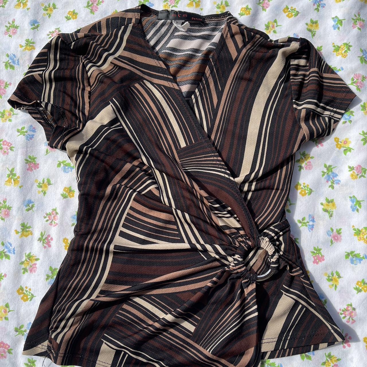 super cute brown and tan y2k vintage wrap... | Depop