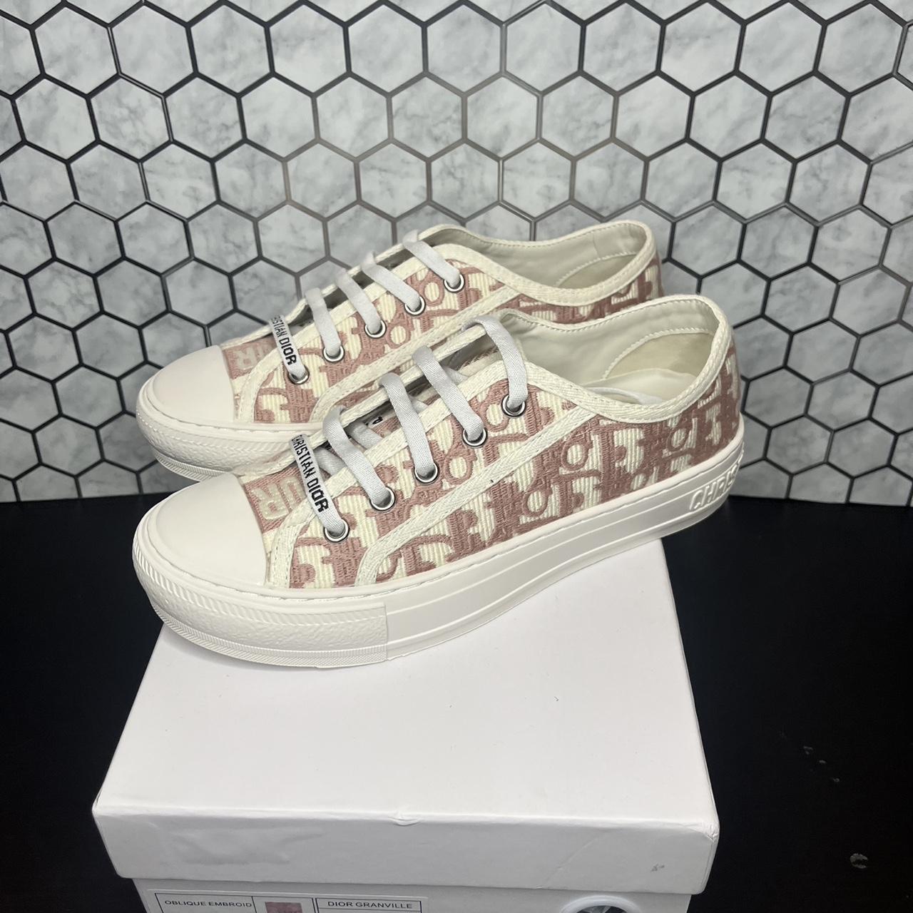 Brand New Never Worn Women Walk n Dio Shoes Size 7.5... | Depop