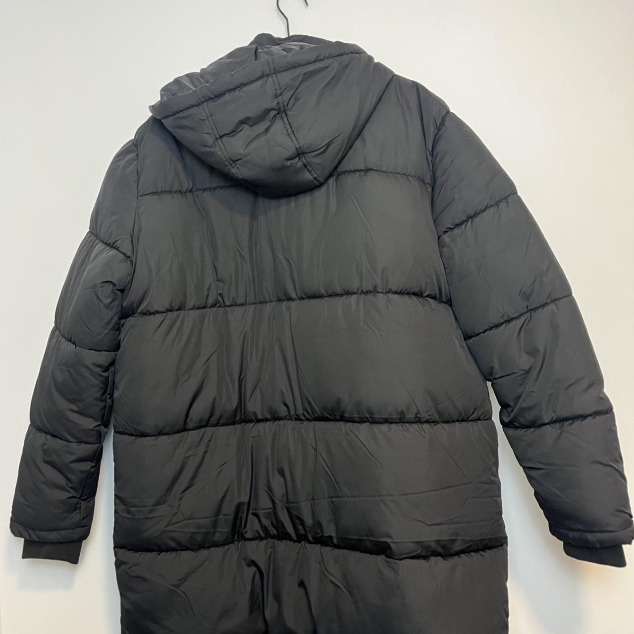 ASOS: New Look longline puffer in black Size:... - Depop