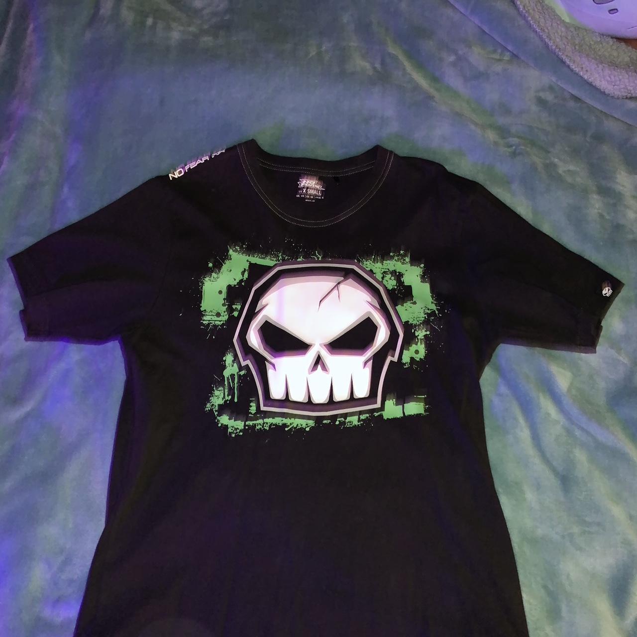 "No Fear" T-shirt - Depop