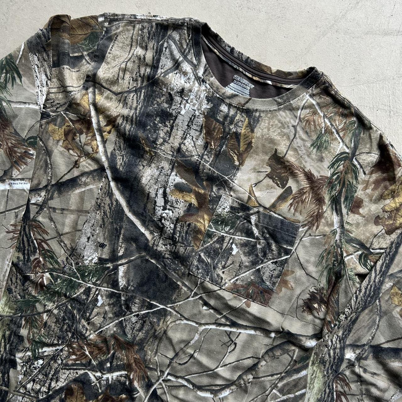 realtree long sleeve size : xl perfect for... - Depop