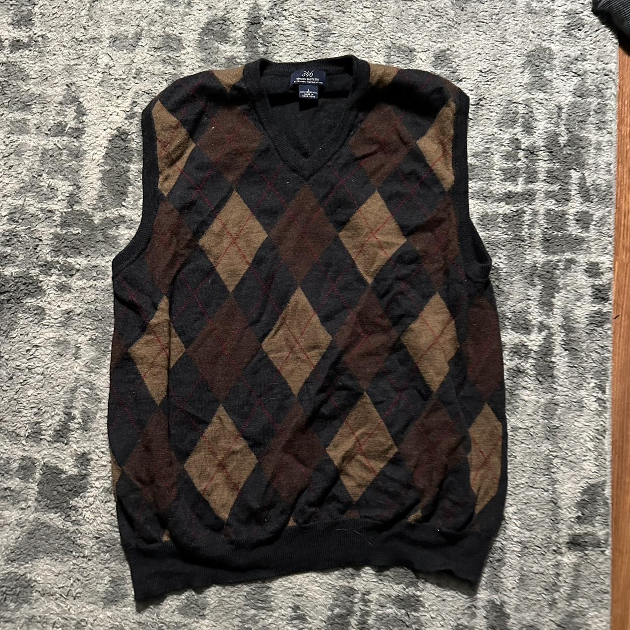 Vintage diamond pattern vest - Size Large fits more... | Depop