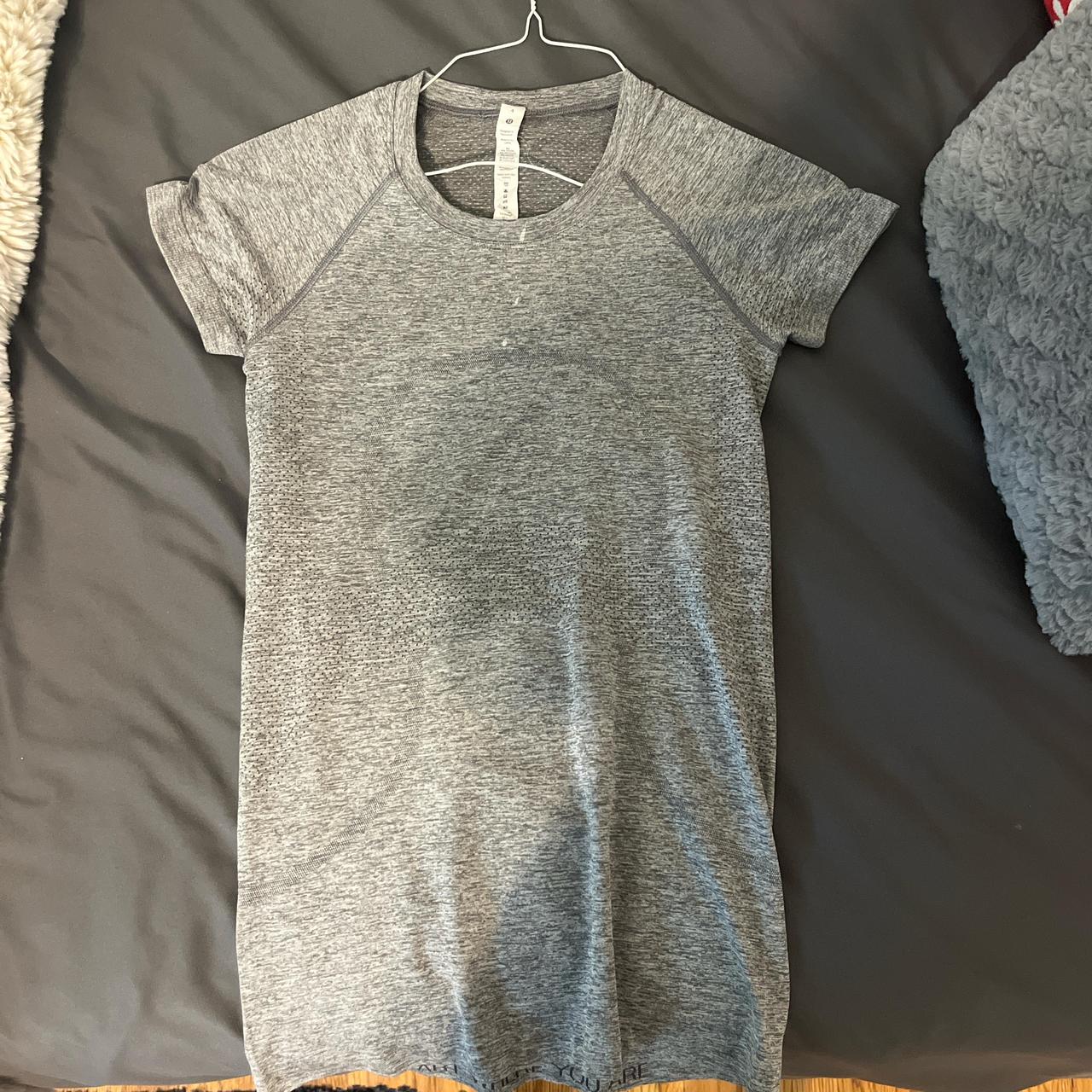 Lululemon size 4 grey swiftly tech shirt Has a... - Depop