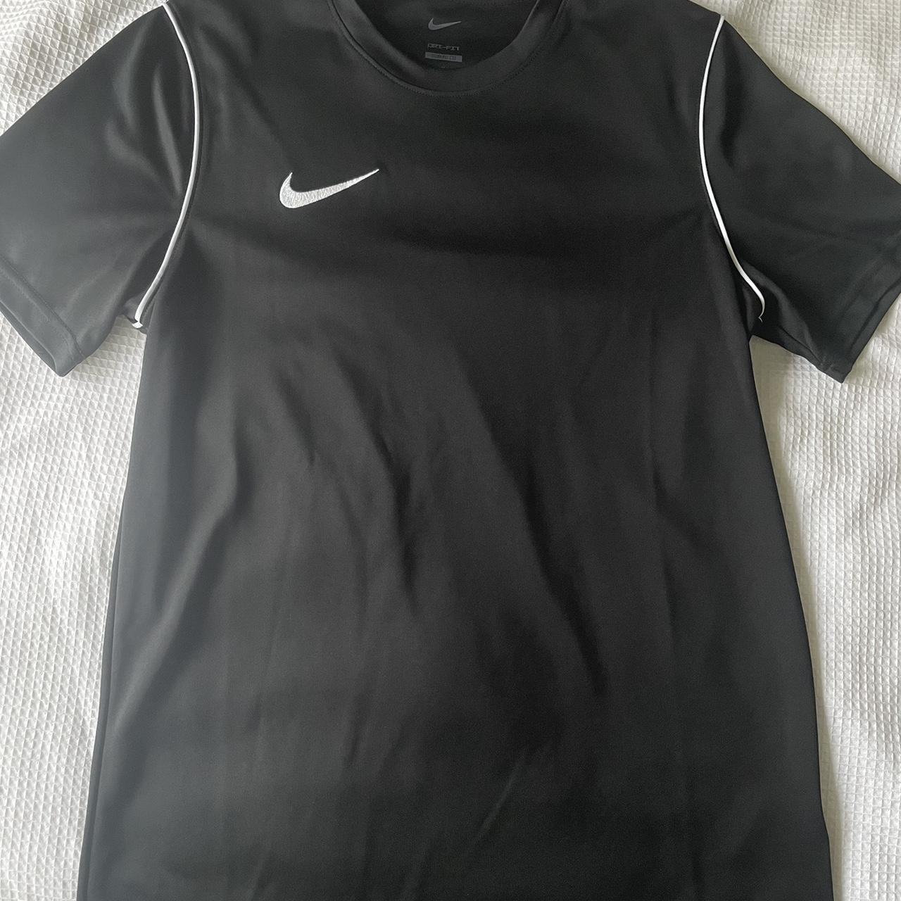 Men’s Nike dry fit shirt Size medium Perfect condition - Depop