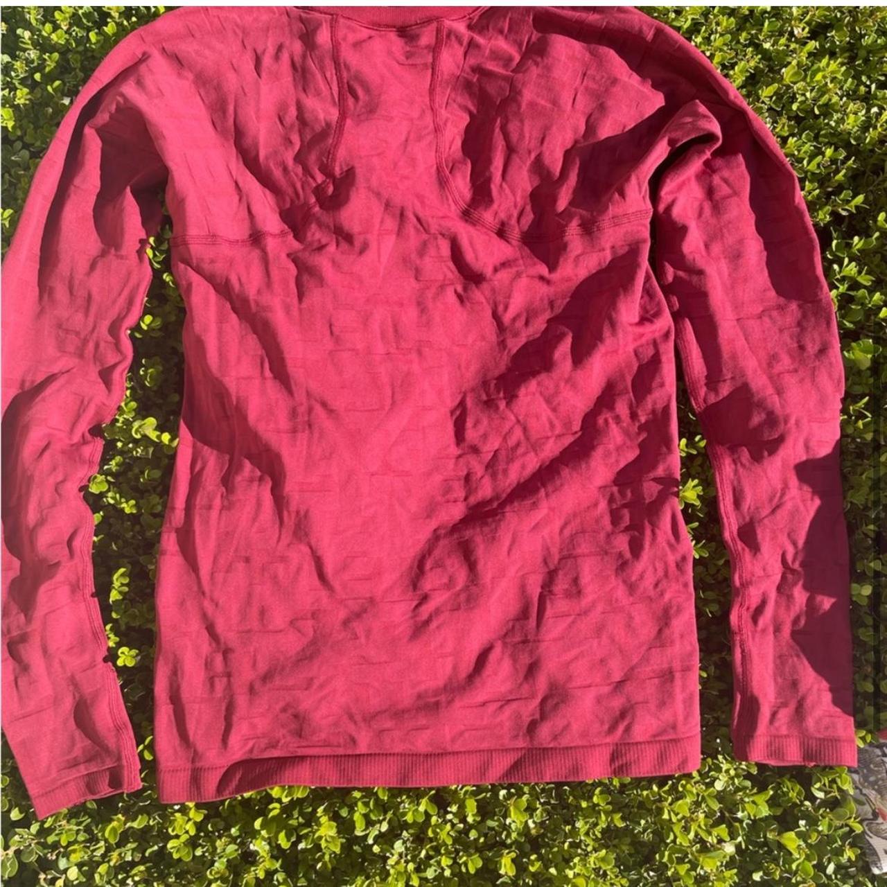 NWT tags Athleta red long sleeve Excellent condition - Depop
