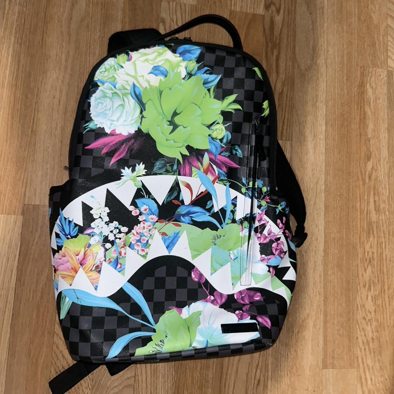 Spray ground unique flower design backpack 🌺 - Depop