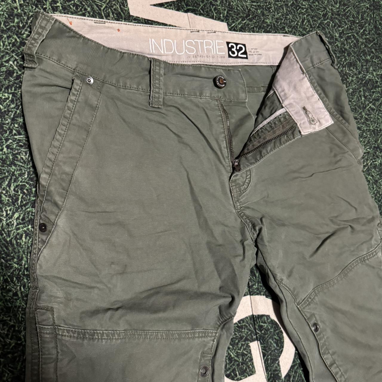 industrie Y2k Cargo Pants Moss Green Sz 32 | Depop