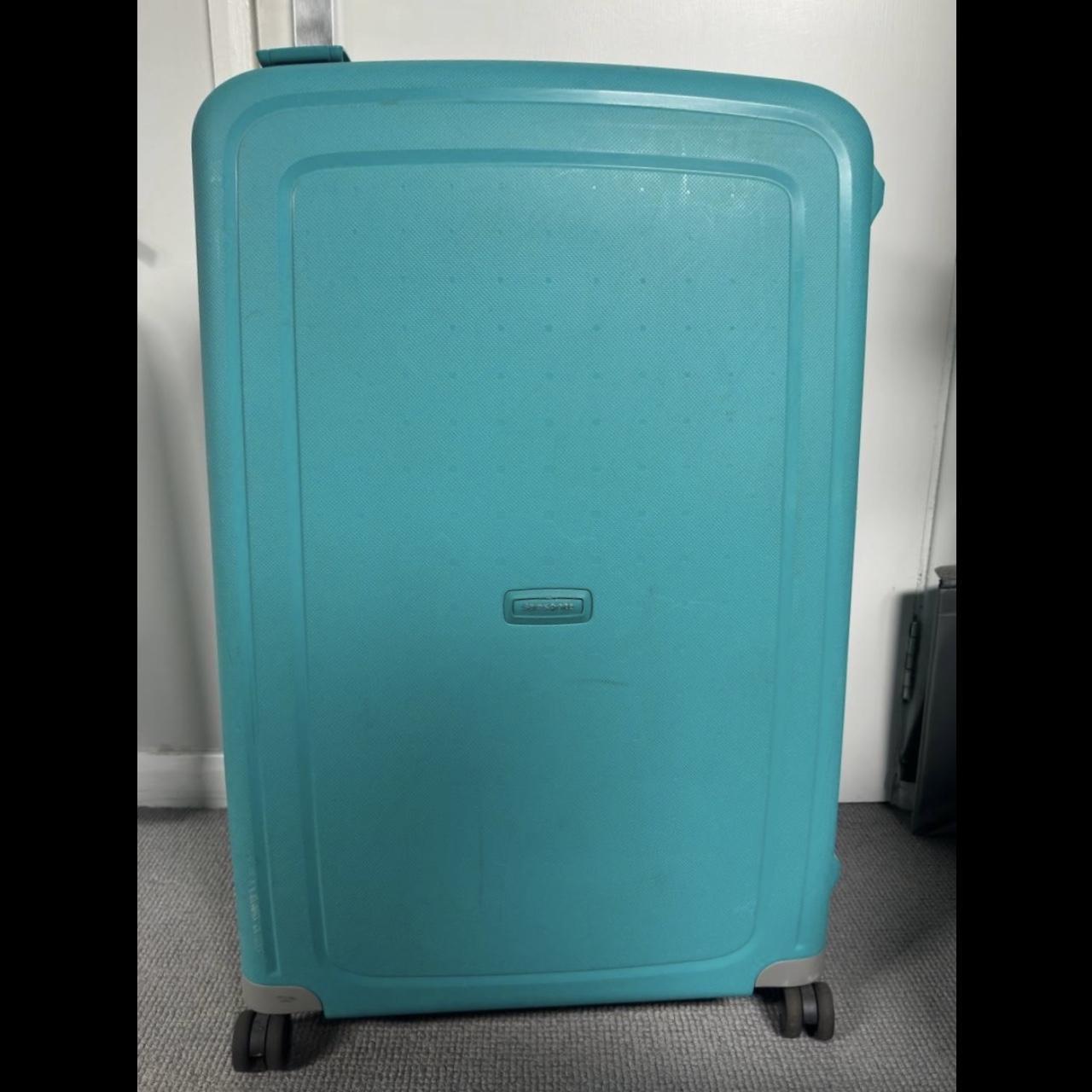 Samsonite suitcase, in great condition - Depop