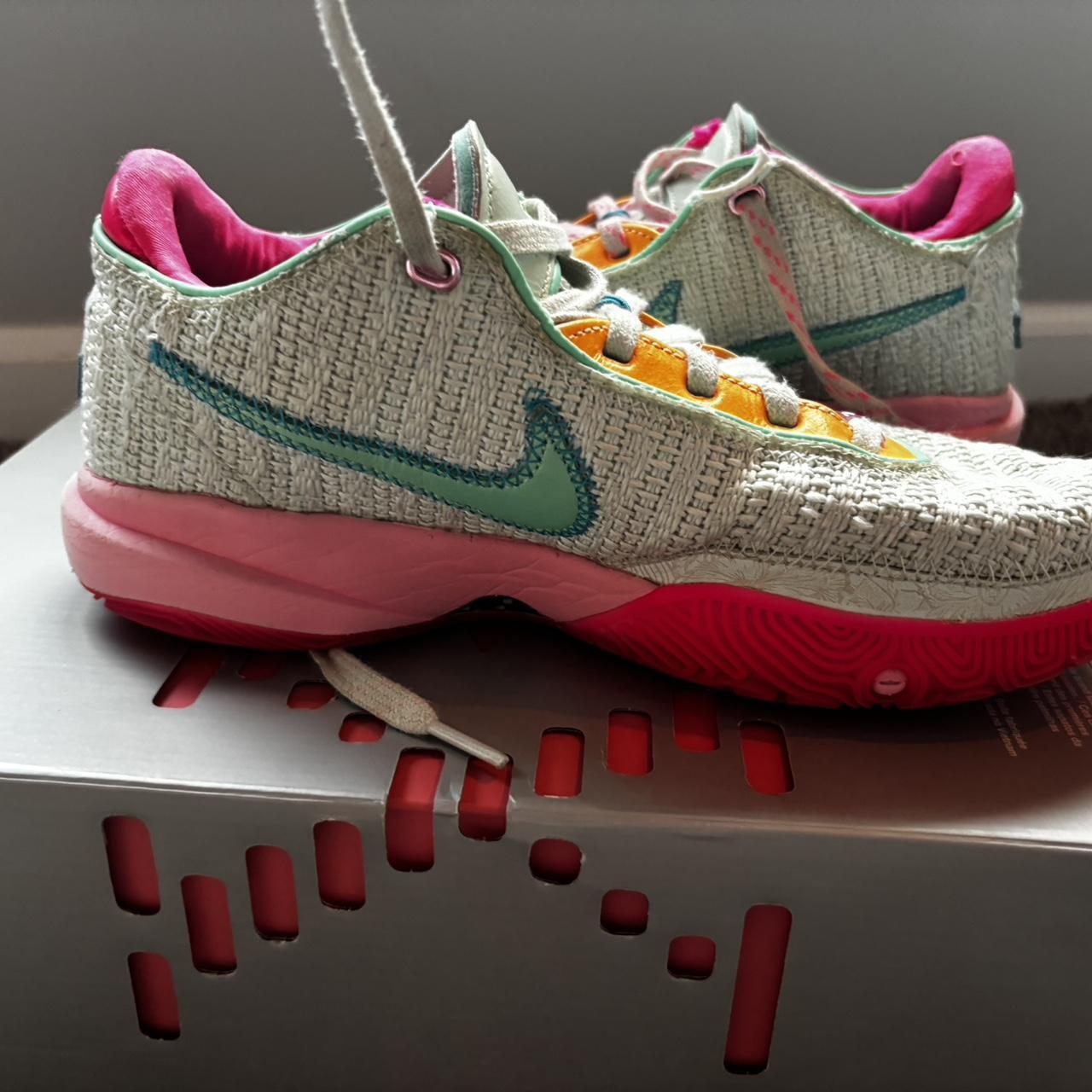 NIKE LEBRON TIME MACHINE! BASKETBALL SHOES MEN... - Depop