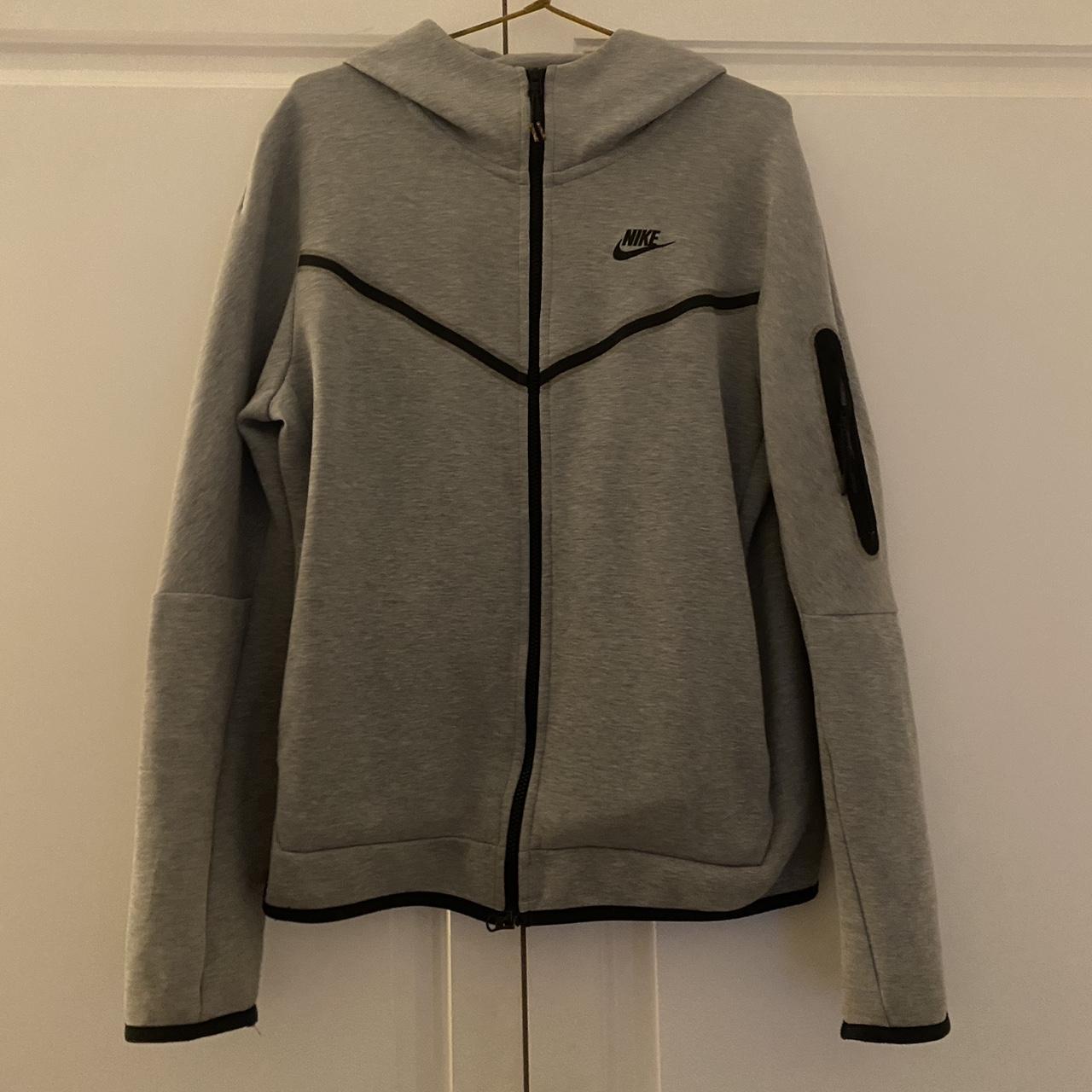 Nike Tech Fleece grey M - Depop