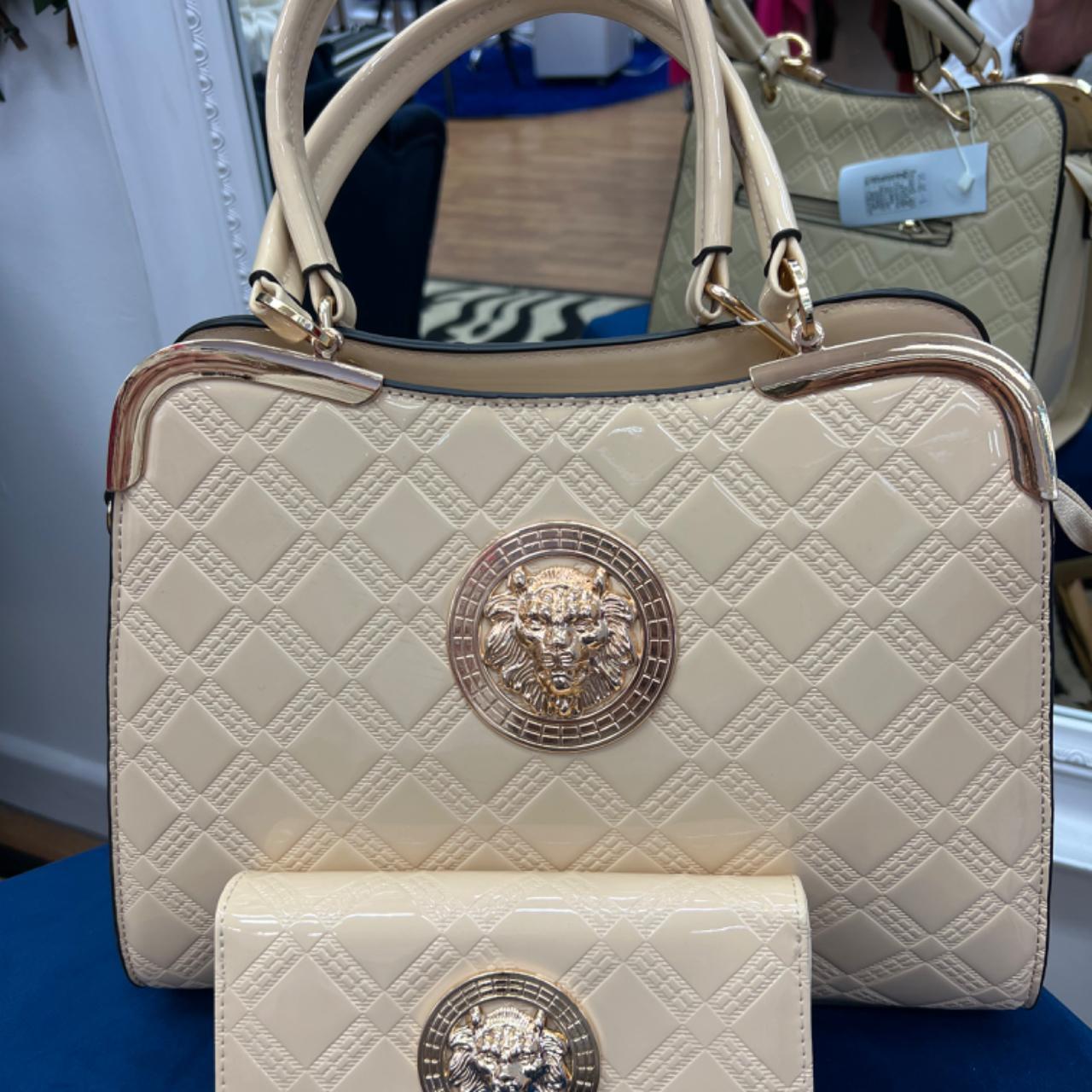 Women’s bag with matching purse - Depop