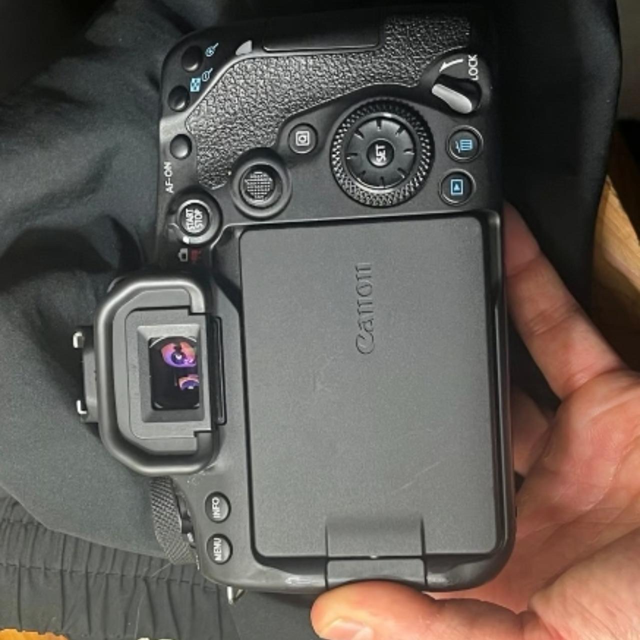 Canon EOS 90D (Built in Wi-Fi, Bluetooth) - Depop