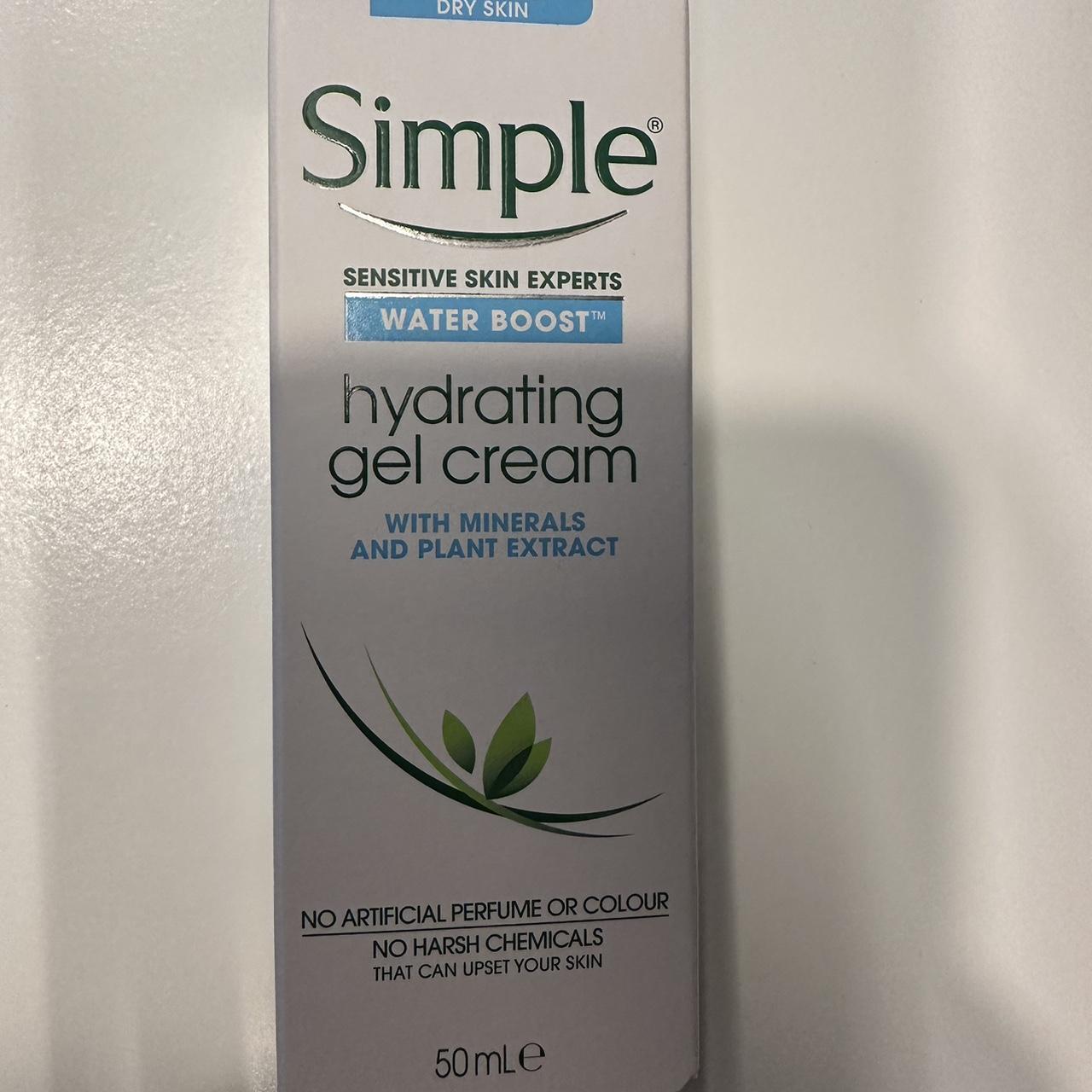 Simple Hydrating Gel Cream Face Moisturiser, 50 ml,... - Depop