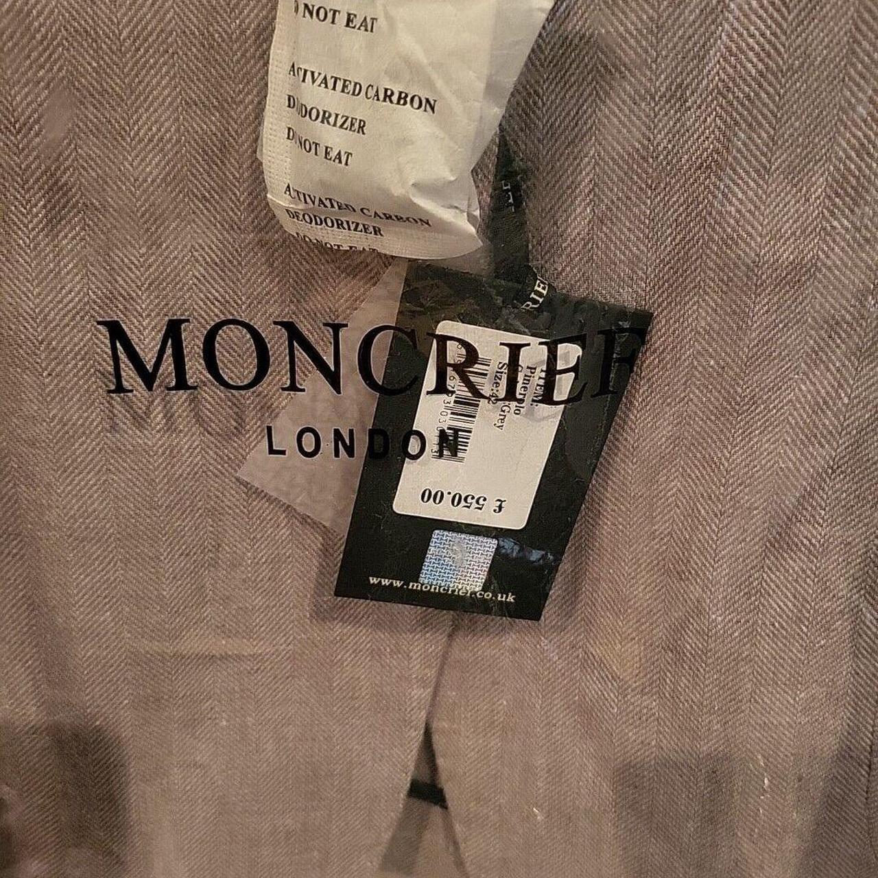 Moncrief London Grey Herringbone Blazer Size 42... - Depop